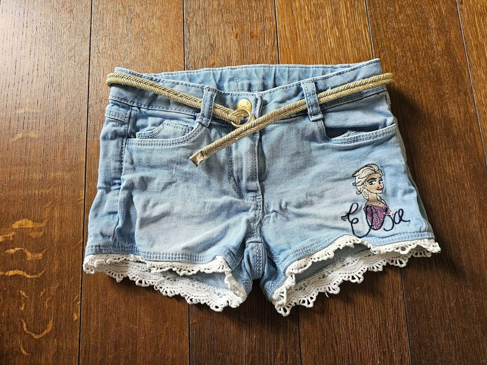 Süsse Elsa-Jeans Gr. 110 mit Gürtel (Gebraucht) in Buchberg für CHF 6 – mit Lieferung auf ...