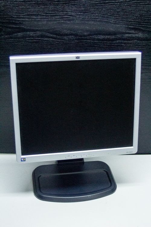 HP L1940T 19-inch LCD Monitor | Kaufen auf Ricardo