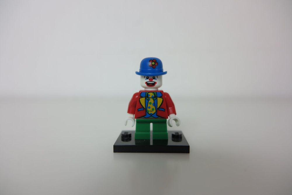 LEGO Minifigur CMF Serie 5 - Kleiner Clown (ohne Torte) (Neu (gemäss ...