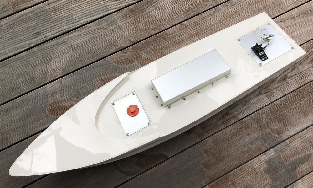 Schiffsmodell RC Elektro Boot, ca 87 cm lang & viel Zubehör (Gebraucht ...
