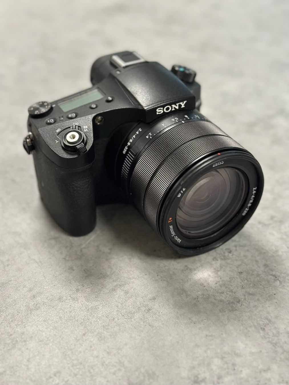 Sony RX10 IV Bridgekamera Reisekamera 24-600mm Zoom (Gebraucht) in ...