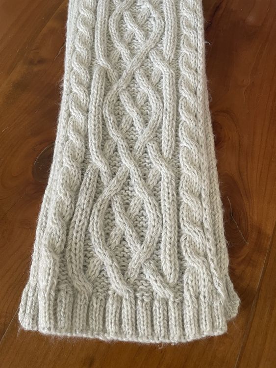 Sciarpa in lana color panna con lurex (Gebraucht) in Andermatt für CHF ...