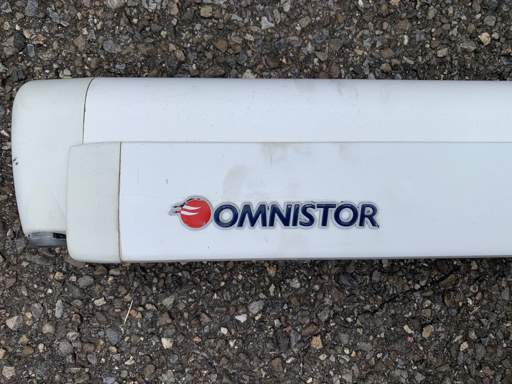 Thule Omnistor Markise ab 1.00 CHF (Gebraucht) in Liebistorf für CHF ...