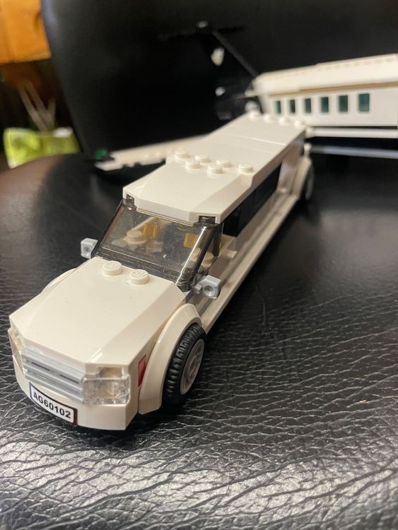 LEGO CITY Flugzeug und Limousine (Gebraucht) in Trachslau für CHF 20 ...