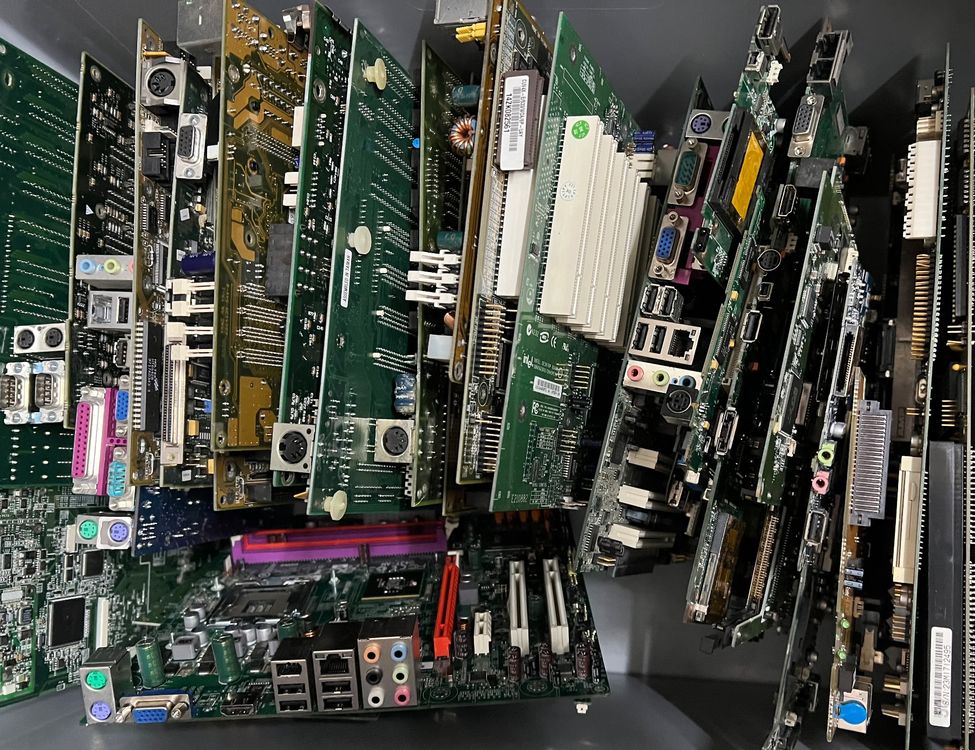 20kg alte PC-Motherboards für Recycling ca. 6 - 9 Gramm Gold (Gebraucht ...