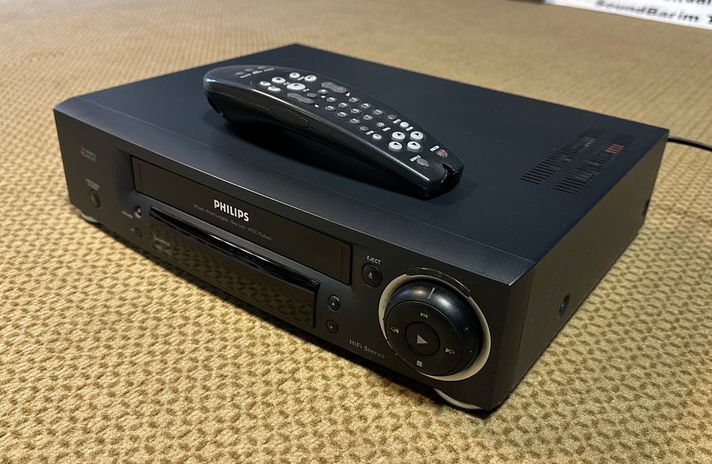 VHS-Recorder Philips VR666 mit TurboDrive-Laufwerk (Gebraucht) in ...