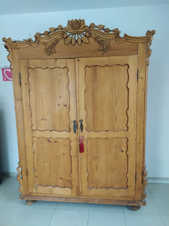 Antiker Tv Schrank