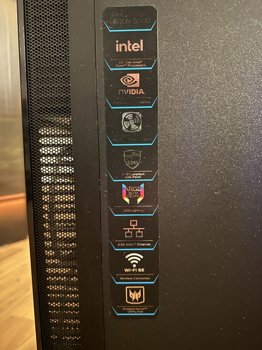 Acer Predator PO5-650 PC Intel i7-13700F, 32GB / OHNE GPU (Gebraucht ...