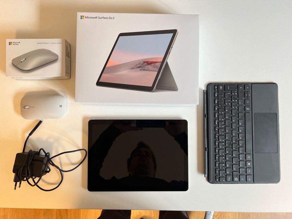 Microsoft Surface Go 2 (128GB, 8GB) inkl. Tastatur und Maus (Gebraucht ...