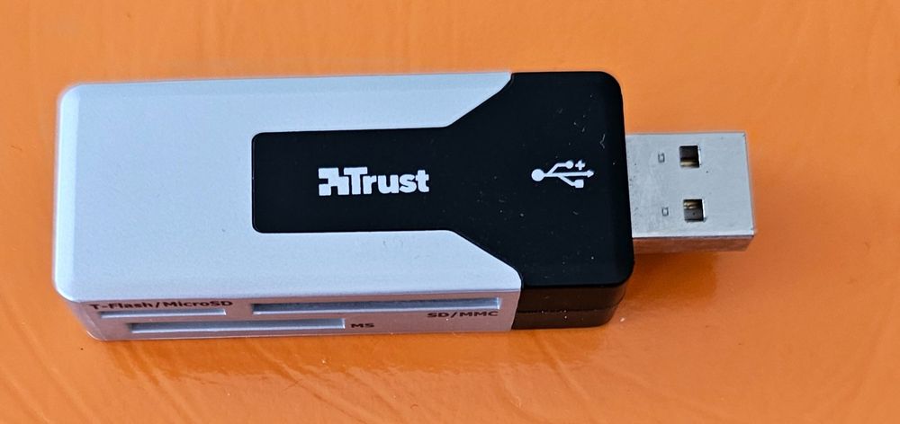 Trust 36-in-1 USB2 Mini Cardreader, Top Zustand! 📌 (Gebraucht) in Kreuzlingen für CHF 10 – mit ...