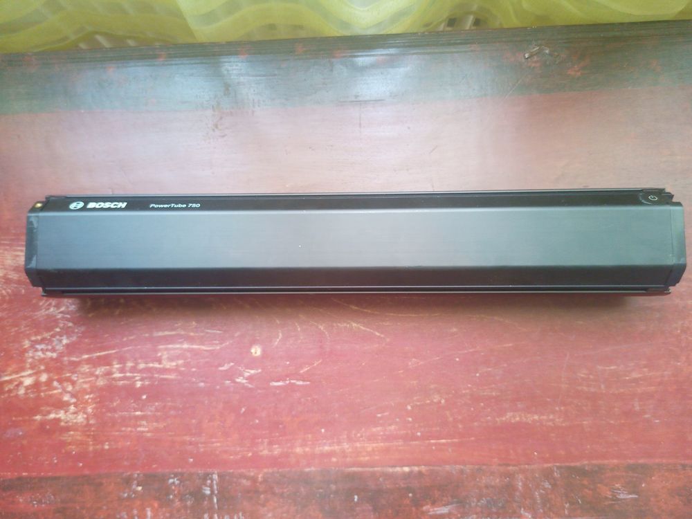 Bosch E-Bike Akku PowerTube 750 nie gebraucht (Neu (gemäss Beschreibung)) in Bern für CHF 400 ...