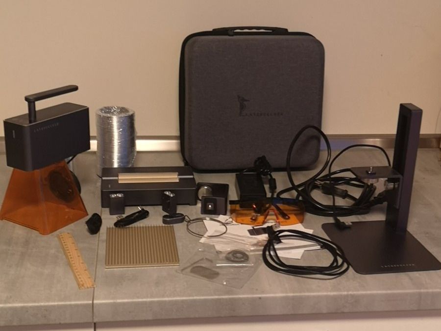LaserPecker LP2 Gravurlaser mit viel Zubehör (Gebraucht) in Weesen für ...