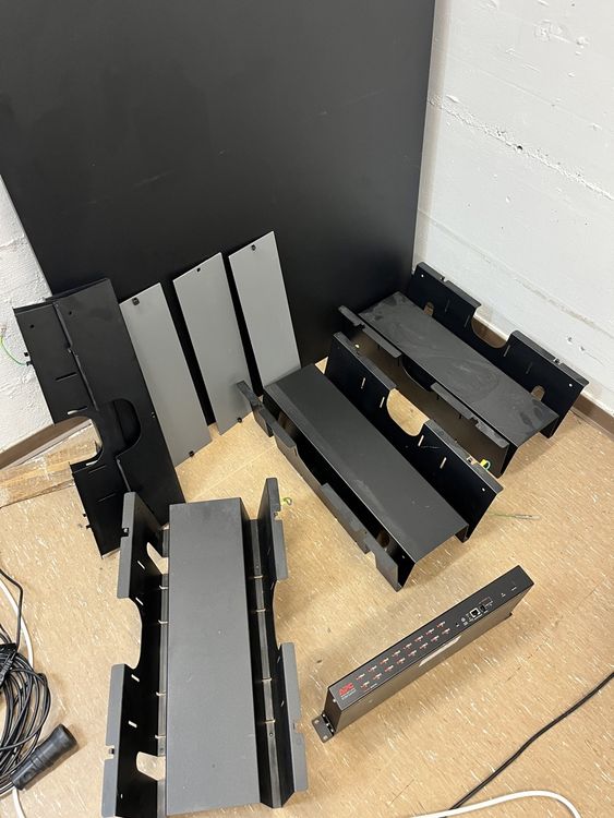 Serverschrank APC KVM Switch 16 Port | Kaufen auf Ricardo