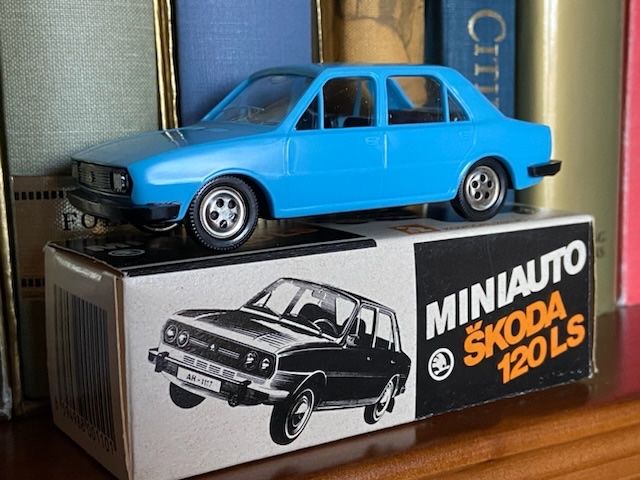 Modellauto Skoda 120 LS - 1/43 KDN - Made in CSSR - NEU OVP (Neu und originalverpackt) in ...