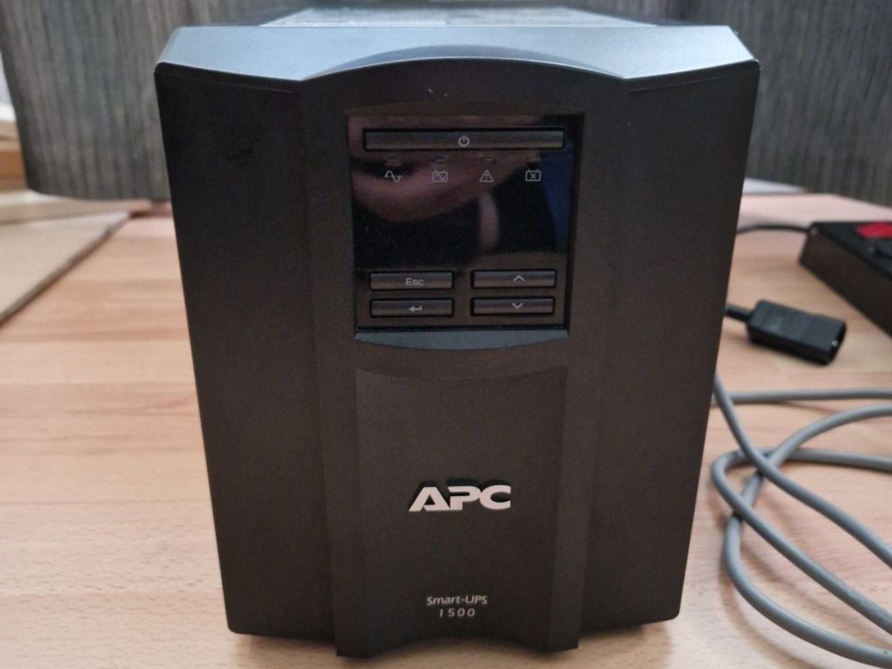 USV APC Smart-UPS 1500 | Kaufen auf Ricardo
