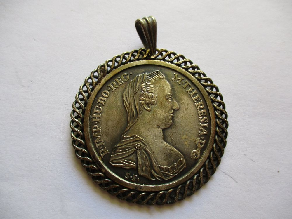 Médaillon Maria Thérésa d'Autriche 1780 en métal argenté | Kaufen auf ...