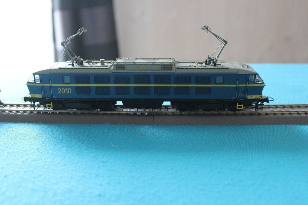 72668 Roco Elektrolokomotive SNCB (Gebraucht) in Ebertswil für CHF 200 ...