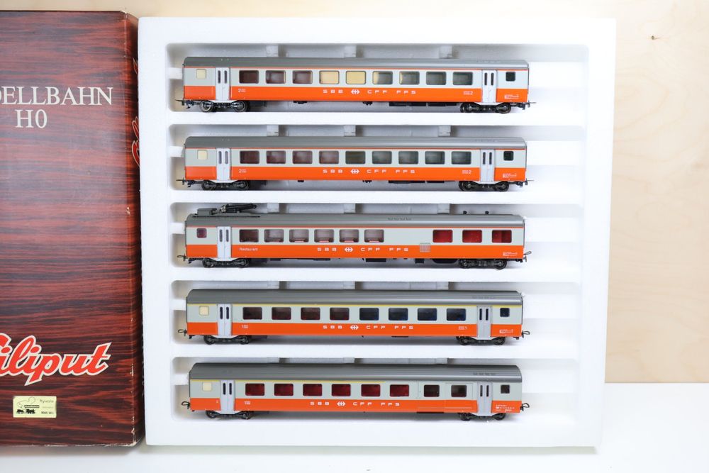 Liliput 5 x SBB Swiss Express Personenwagen Set - 885 | Kaufen auf Ricardo