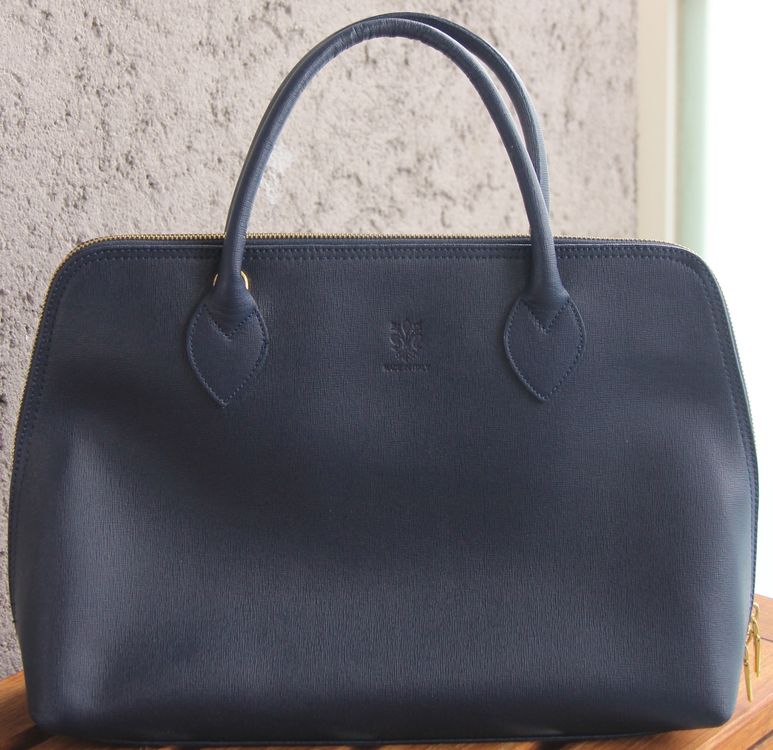 Elegante Ledertasche in dunklblau | Kaufen auf Ricardo