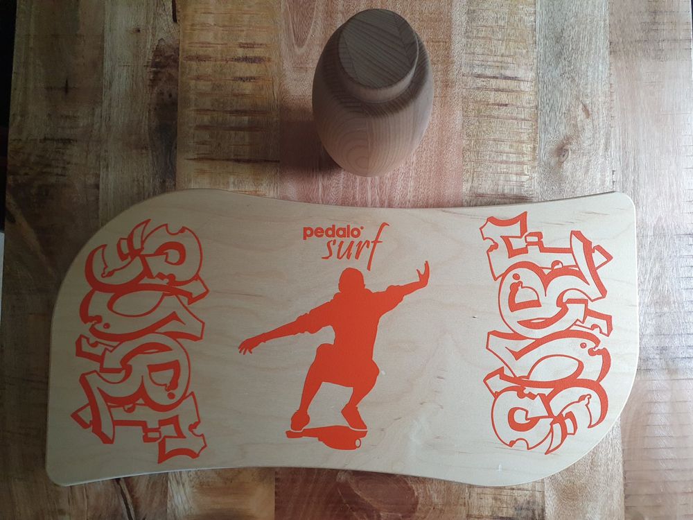 Pedalo Surf-Skate Balance Board (Gebraucht) in Zermatt für CHF 35 – mit ...
