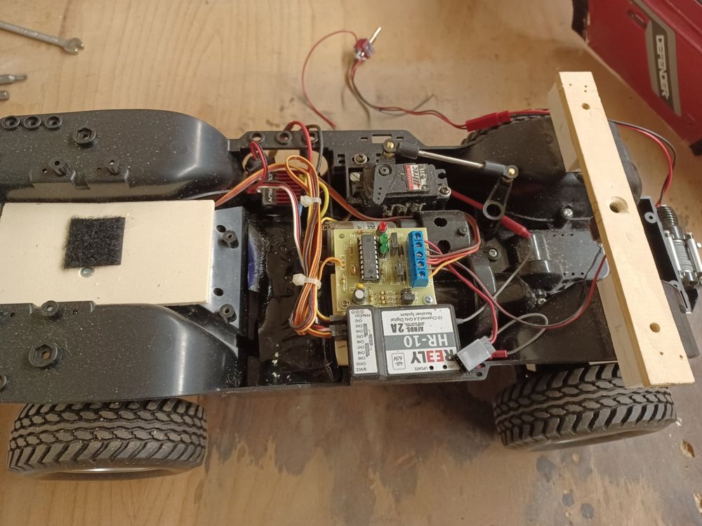 TAMIYA Land Rover Defender 90 | Kaufen auf Ricardo