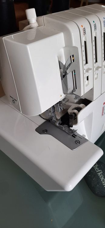 Bernina 800DL Overlock (Gebraucht) in Fischbach-Göslikon für CHF 400 ...