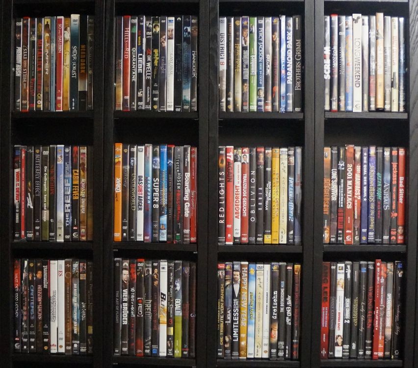 Sammlung über 600 DVD (Gebraucht) in Sulgen für CHF 155 – nur Abholung ...