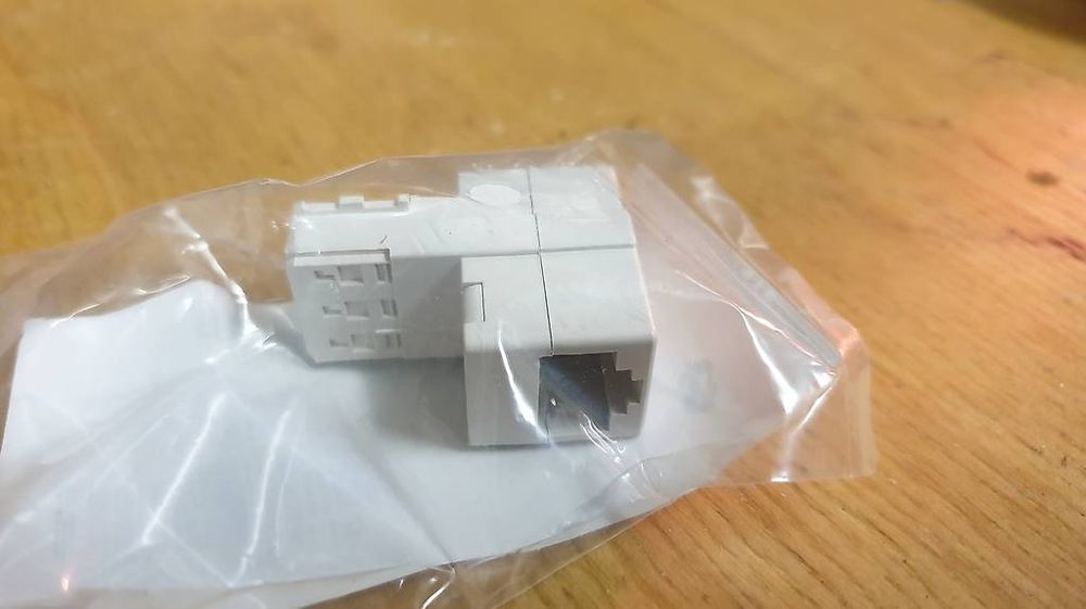 Adapter TT83 auf RJ45 für Router. Neu! (Neu und originalverpackt) in ...