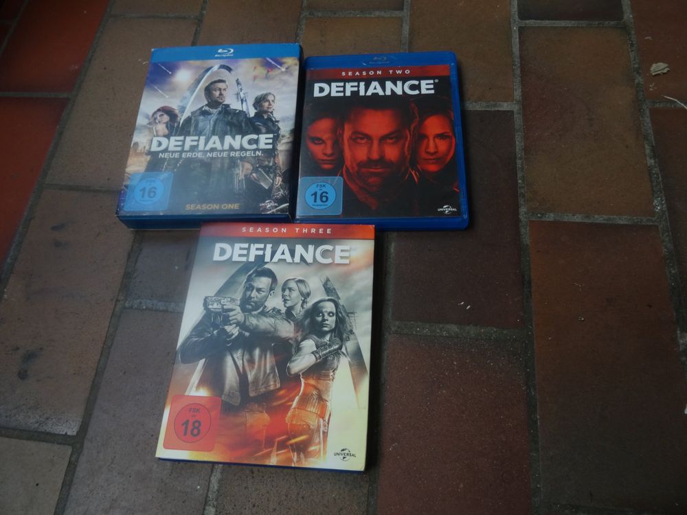 Defiance - Staffel 1-3 BLU-RAY | Kaufen auf Ricardo