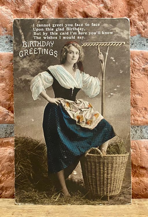 Antike Foto AK Geburtstag - Mädchen mit Heugabel England (Gebraucht) in Root für CHF 1 – mit ...