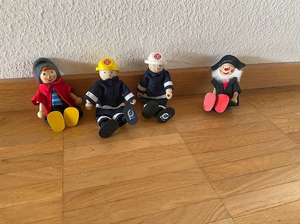 Hochwertige Spielfiguren aus Holz (Neu (gemäss Beschreibung)) in Zürich ...