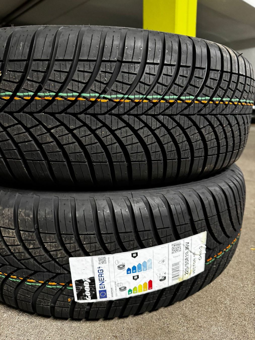 Goodyear 4 Seasons Gen 2