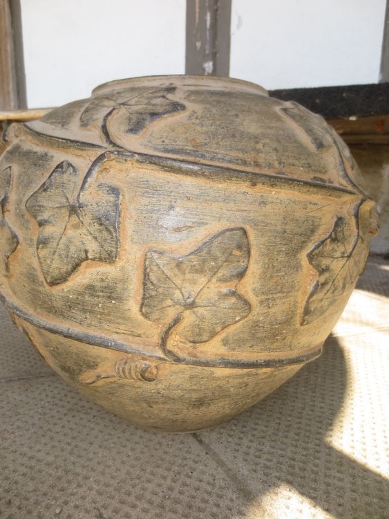 antike RIESEN VASE , Keramik + Efeu , aus France - Sud (Gebraucht) in Mötschwil für CHF 38 – mit ...
