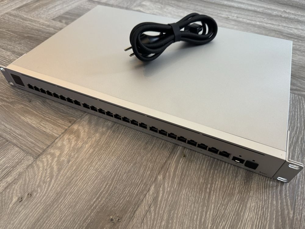 Ubiquit Enterprise XG 26 Port (gebraucht o. Schachtel) (Gebraucht) in ...
