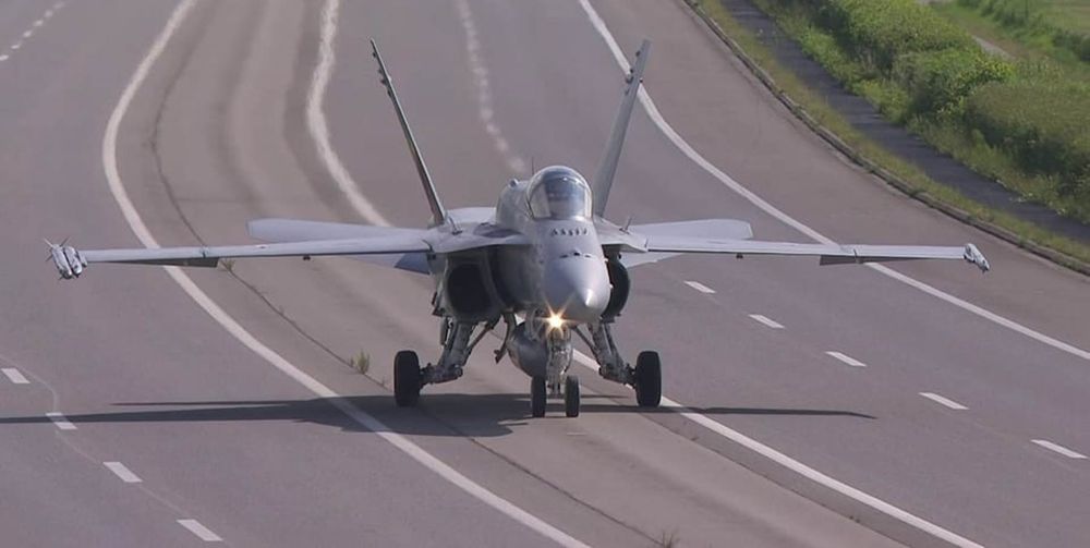 3 F/A-18 Aufnäher Highway Pilot A1 Crew 2X Klett 1X ohne. (Neu (gemäss ...