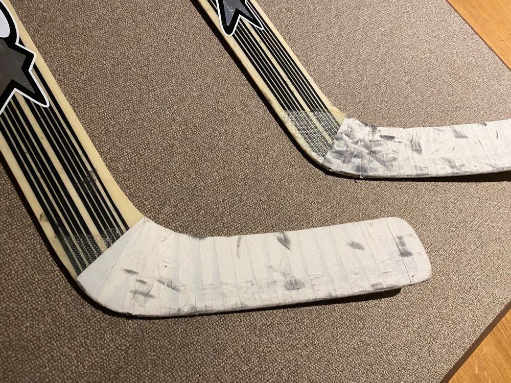 Goalie Stöcke, Holz, Brians! Sehr wenig gebraucht! (Gebraucht) in ...