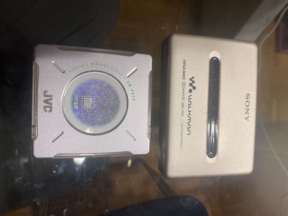 Sony, jvc Walkman ab 1 fr (Defekt) in Gümligen für CHF 26 – mit ...