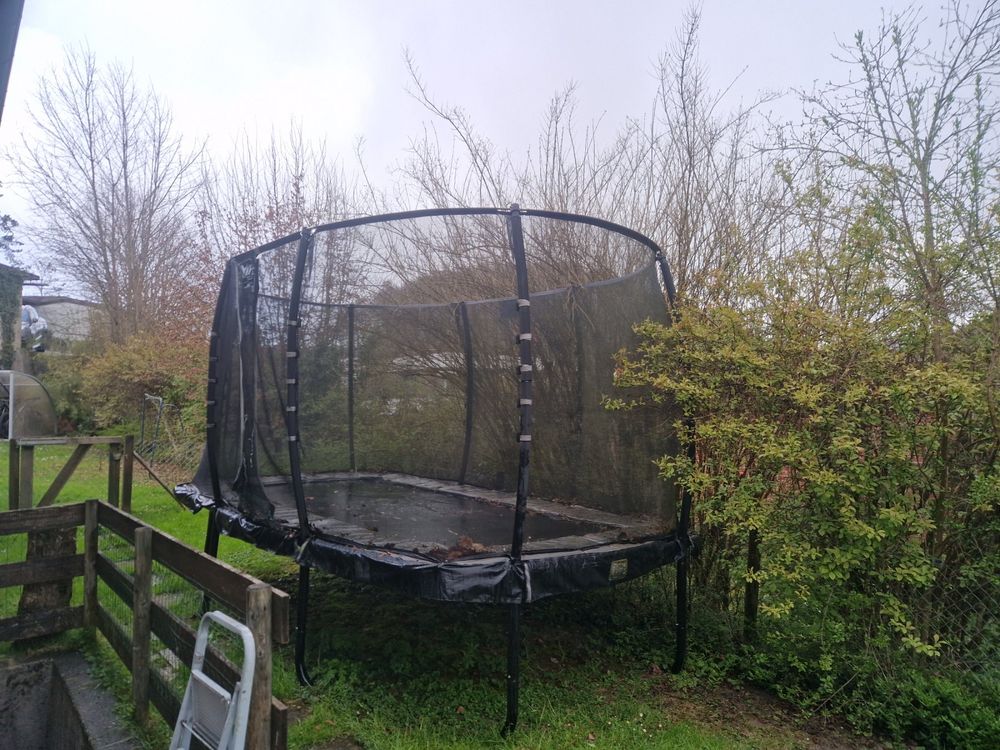 Trampolin EXIT Elegant Premium 244x427cm mit Deluxe Sicherhe | Kaufen auf Ricardo