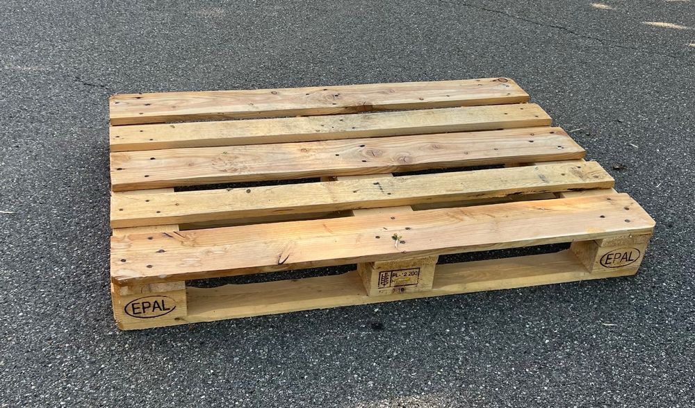 Europaletten 9stk. | Kaufen auf Ricardo