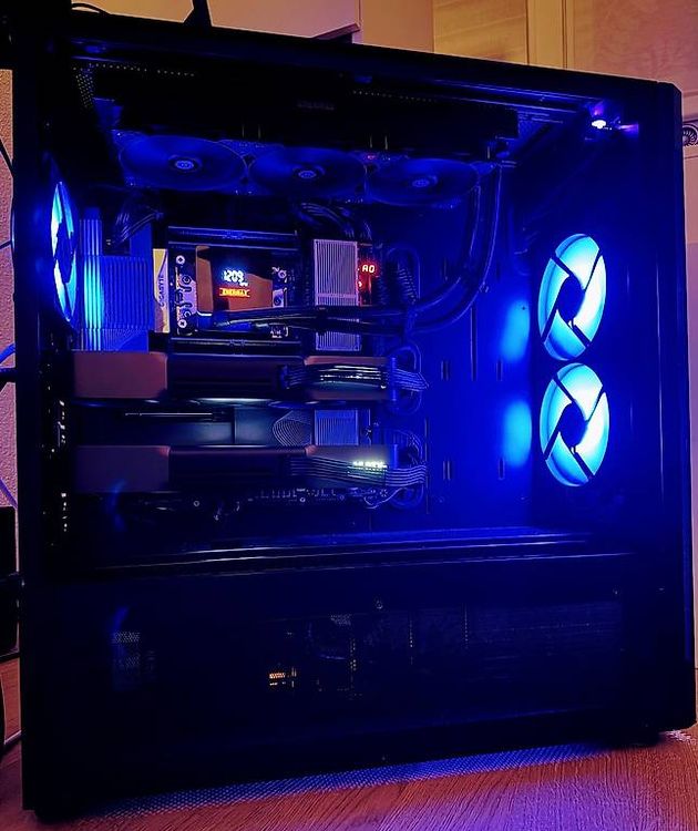 Threadripper 7970x, Dual 5090 FE, 128GB DDR5 ECC 6400 (Gebraucht) in ...