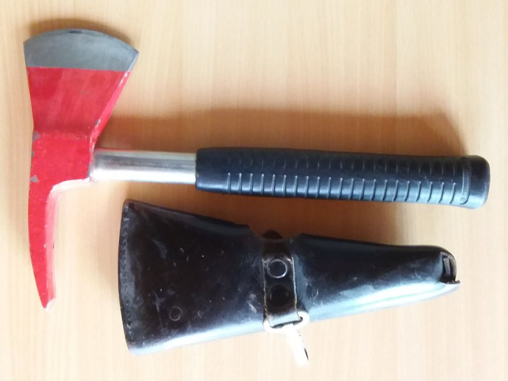 Feuerwehr Axt Beil DIN 4924 & Leder Trag Etui Peddinghaus (Gebraucht ...