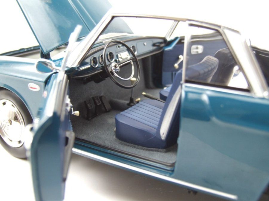 VW Karmann Ghia 1500 Typ34 1961-1963 See blau / weiss 1:18 (Neu und ...