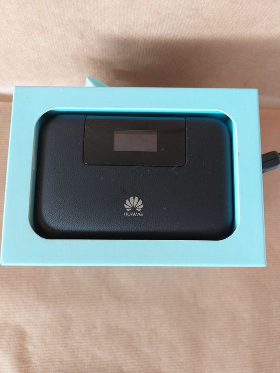 Huawei mobiler WiFi-/LTE-Router E5770s, 4G Mobile, Powerbank | Kaufen ...