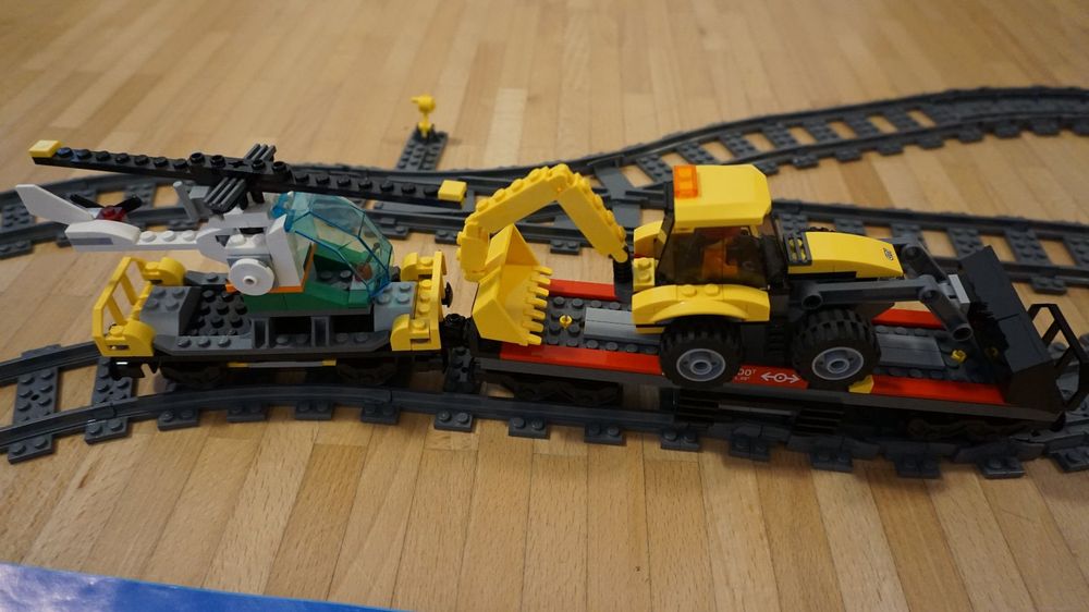 Lego City Zug 60098 mit Abriss-Baustelle 60076 und Schienen (Gebraucht ...
