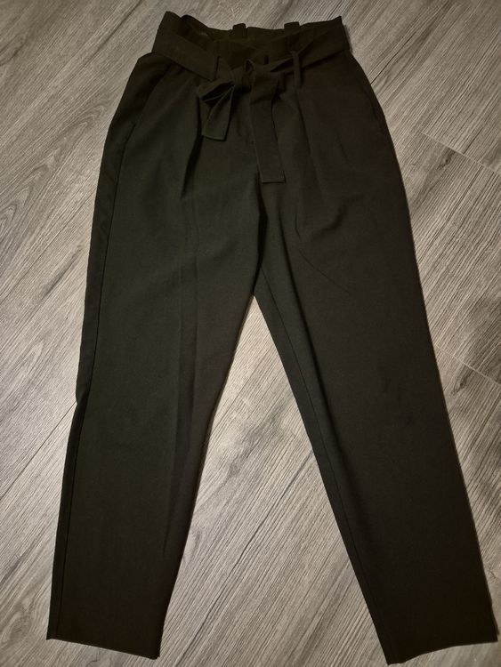 Stoffhose schwarz (Gebraucht) in Rehetobel für CHF 5 – mit Lieferung auf Ricardo kaufen