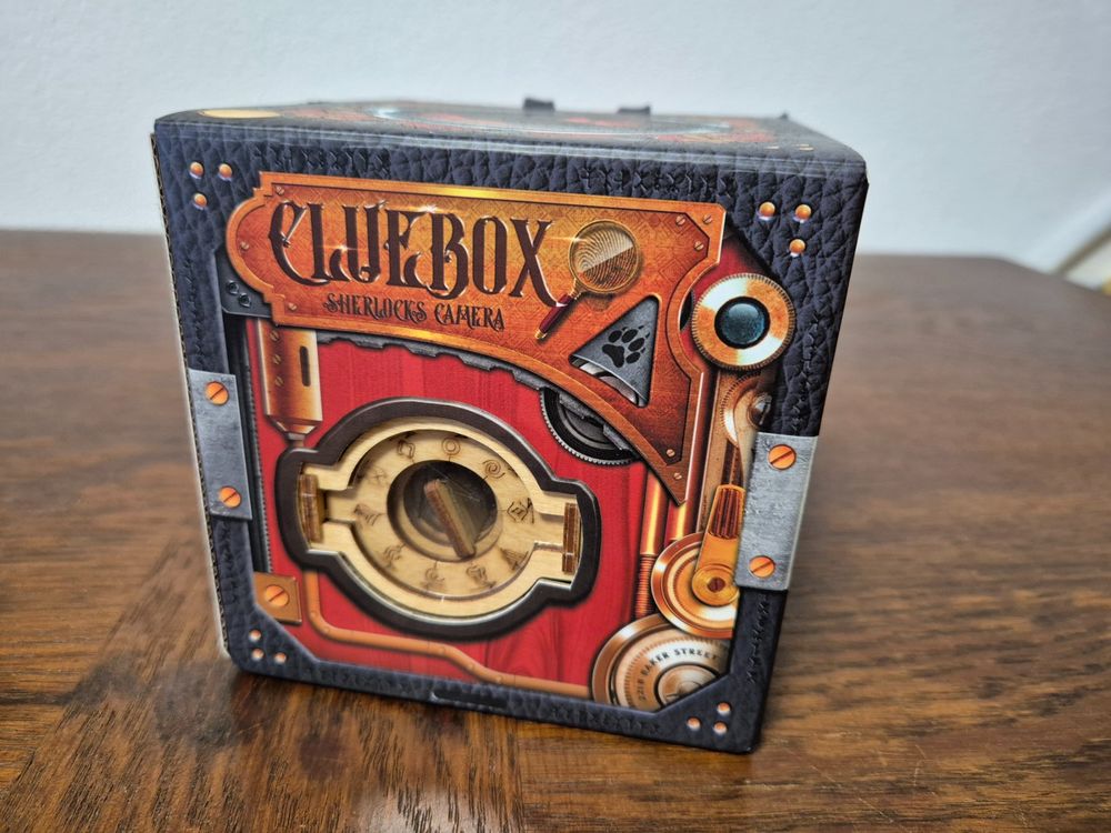 Cluebox: Sherlock's Camera | Kaufen auf Ricardo