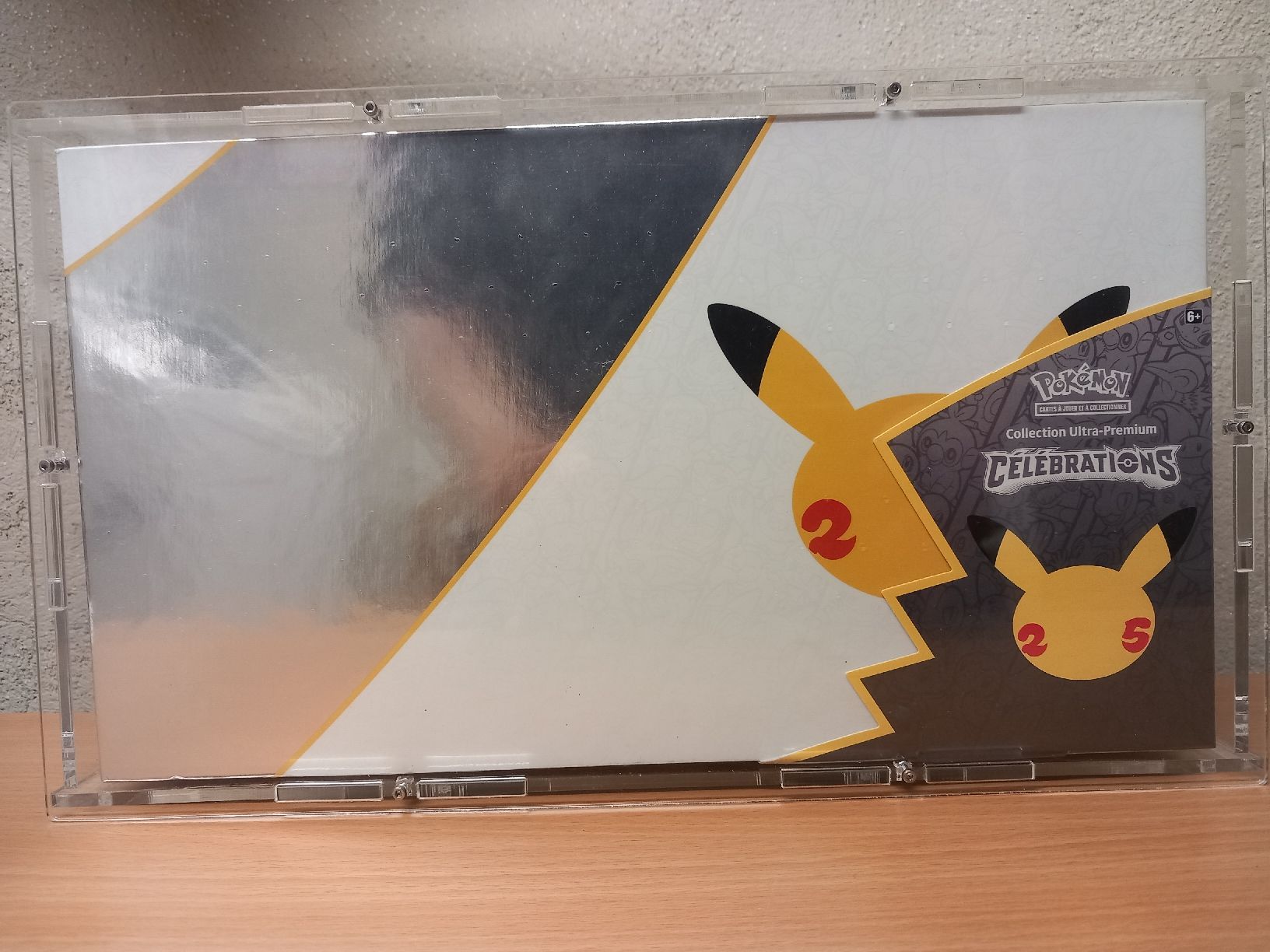 Ultra Premium Collection Scellée 25 ans Célébrations Pokemon (Neuf avec ...
