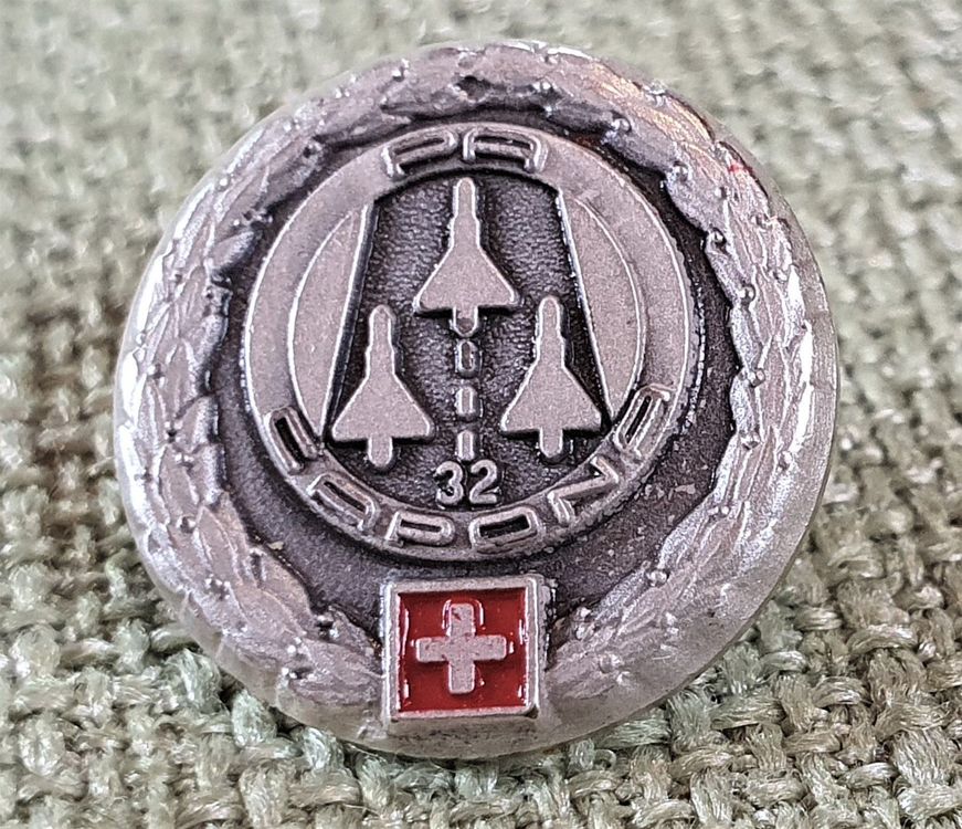 F582 - Pin Swiss Air Force PA CAPONA 32 (Gebraucht) in Reinach BL für ...