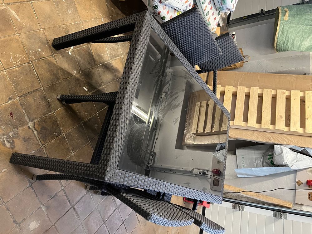 Rattan Tisch mit 4 Stühl | Kaufen auf Ricardo