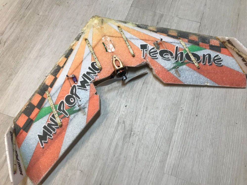 Mini Pop Wing, beleuchtet (Gebraucht) in für CHF 2 – nur Abholung auf ...